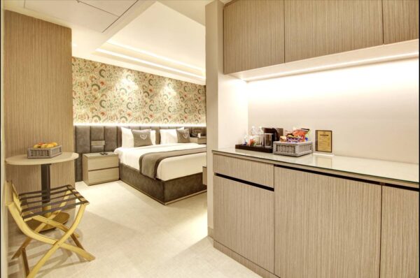 Step Stones Hotels Inn – Luxury Rooms